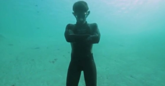 Insane Basejump Into A 700ft Underwater Ravine - Sharedots