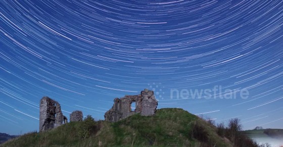 'Once in a lifetime' moment a meteor explodes above an English castle ...