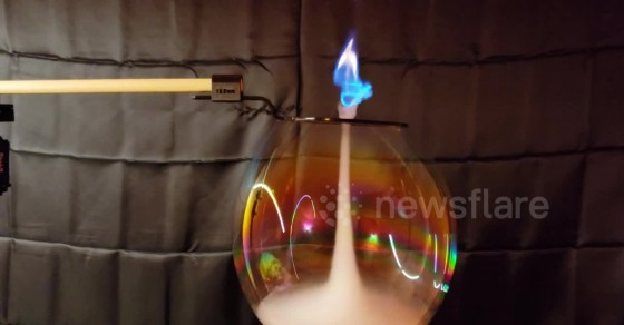 Scientist makes 'supernatural' smoke vortex before lighting it on fire ...