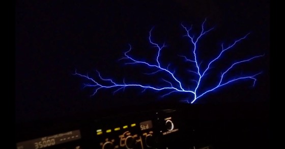 Pilot captures rare St. Elmo's fire weather phenomenon mid-flight ...