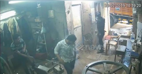 Motorola smartphone explodes in man’s pocket at Mumbai factory - Sharedots