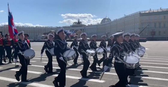 Russian military marches on St. Petersburg’s Palace Square for Victory ...