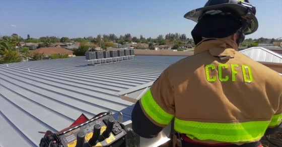 Fire Department rescues kid's teddy bear on school roof - Sharedots