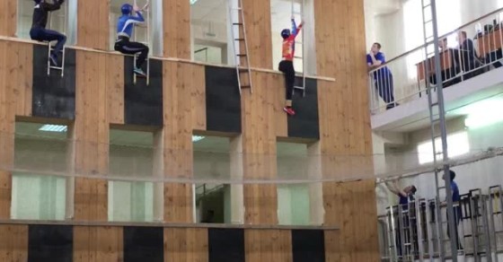 Russian Firefighters Compete in Ladder Climbing Competition - Sharedots