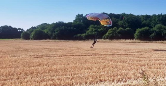 BASE Jump From Wind Turbine Has a Tricky Downwind Landing - Sharedots