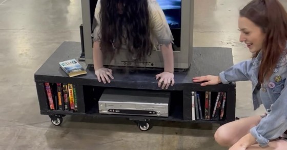 The Ring Cosplay Spotted at Comic Convention - Sharedots