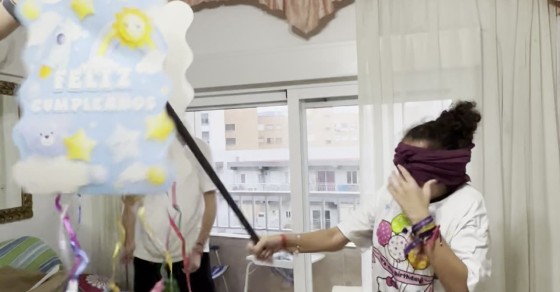 Birthday Girl Accidentally Hits Friend While Whacking Pinata - Sharedots