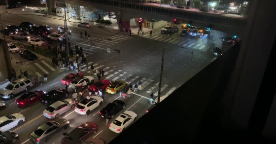 Sideshow Drivers Takeover Intersection - Sharedots