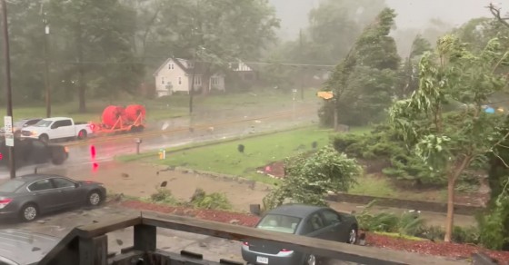 Man Watches Tornado Destroy His Apartment Sharedots