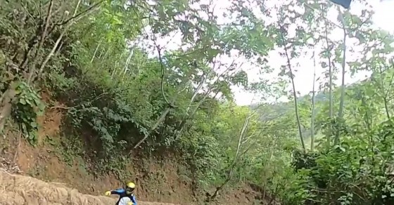 String Of Inline Skaters Fall On Practice Run - Sharedots