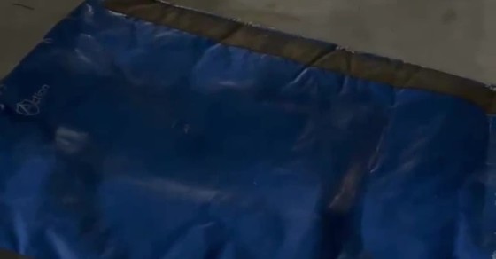 Guy Flipping Over Bar Swings Off - Sharedots