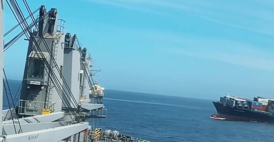 Happy Ship - Sharedots
