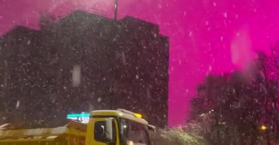 Mysterious Pink Glow Illuminates Night Sky Over Birmingham - Sharedots