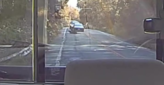 Truck Bed Cover Flew Off - Sharedots